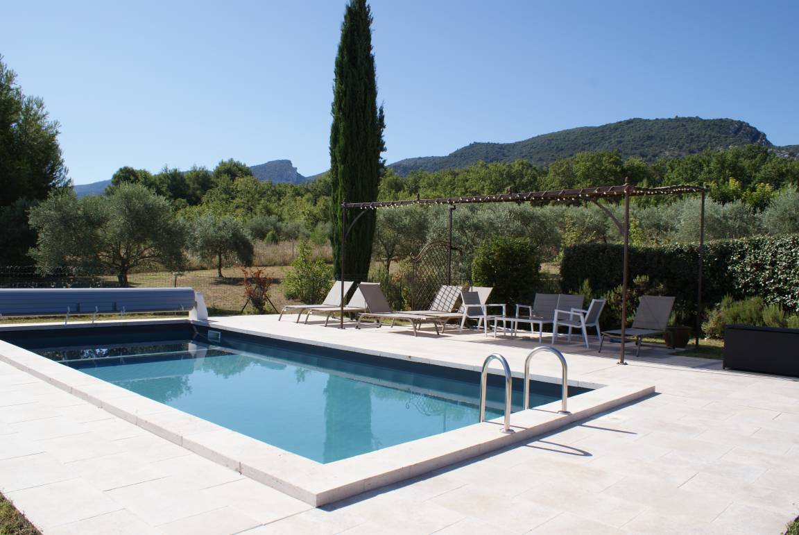 Villa ∙ 3 Bedrooms ∙ 8 Guests - Gordes
