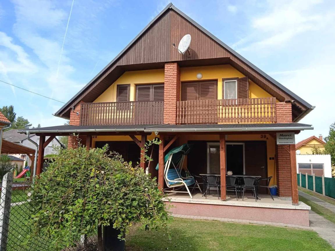 130 M² Ferienhaus ∙ 3 Schlafzimmer ∙ 6 Gäste - 