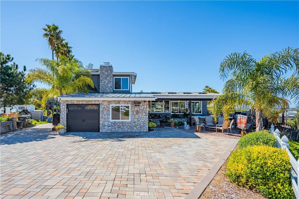 193 M² House ∙ 4 Bedrooms ∙ 9 Guests - San Marcos, CA