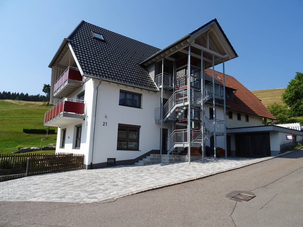 85 M² Appartement ∙ 2 Chambres ∙ 4 Personnes - Unterkirnach