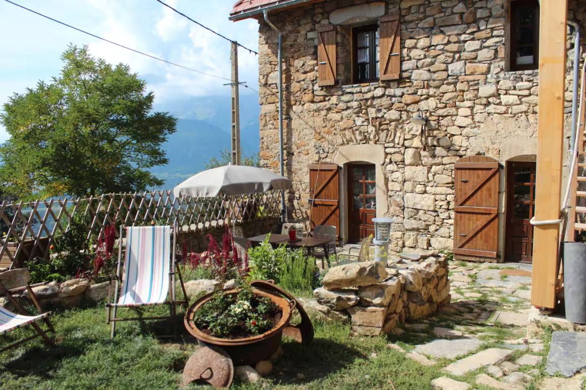 20 M² Bed And Breakfast ∙ 1 Bedroom ∙ 2 Guests - Corps