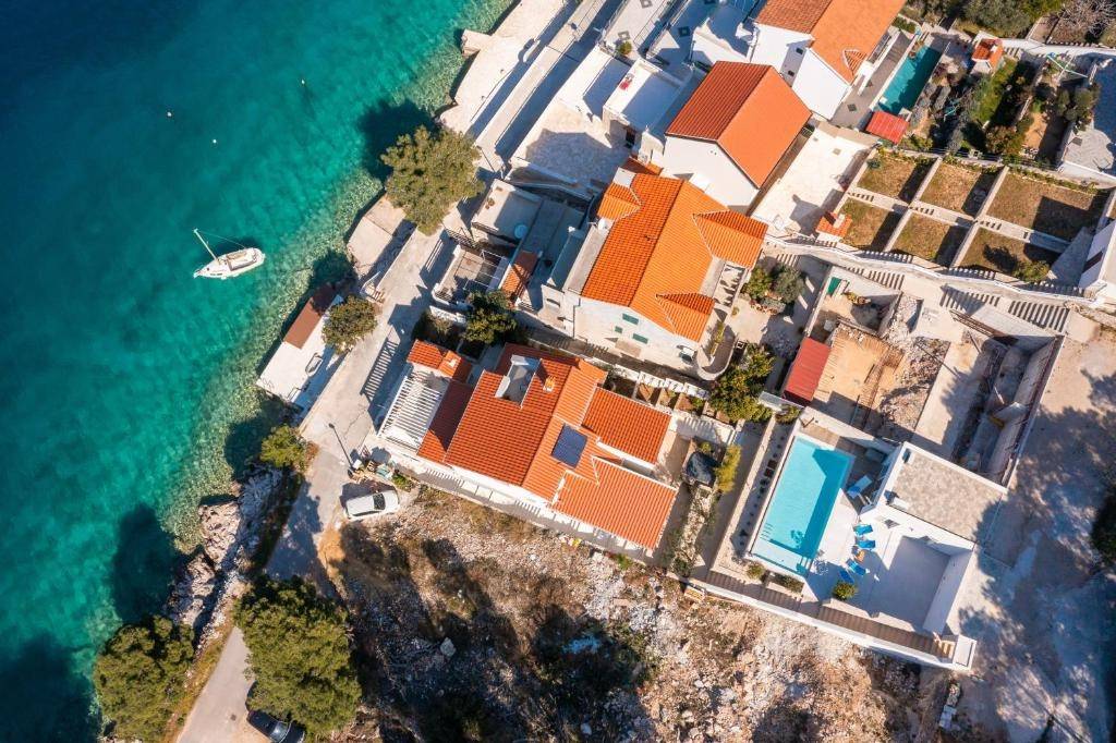 196 M² Huis ∙ 6 Slaapkamers ∙ 12 Gasten - Primošten