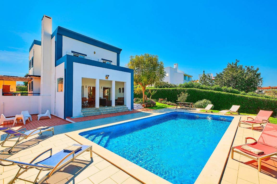 225 M² Villa ∙ 4 Chambres ∙ 8 Personnes - Tavira