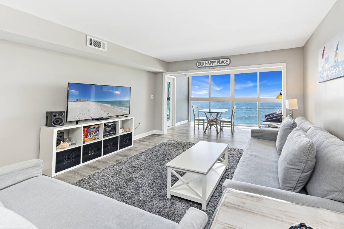 Condo ∙ 3 Bedrooms ∙ 8 Guests - Gulf Shores, AL