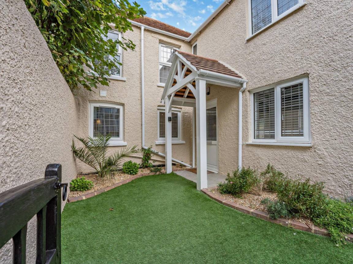 Cottage ∙ 3 Bedrooms ∙ 5 Guests - Arundel