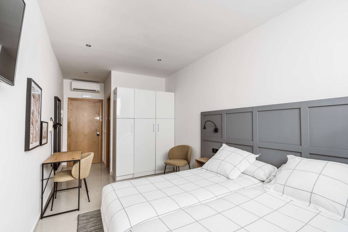 18 M² Apartamento ∙ 1 Quarto ∙ 2 Hóspedes - Madrid