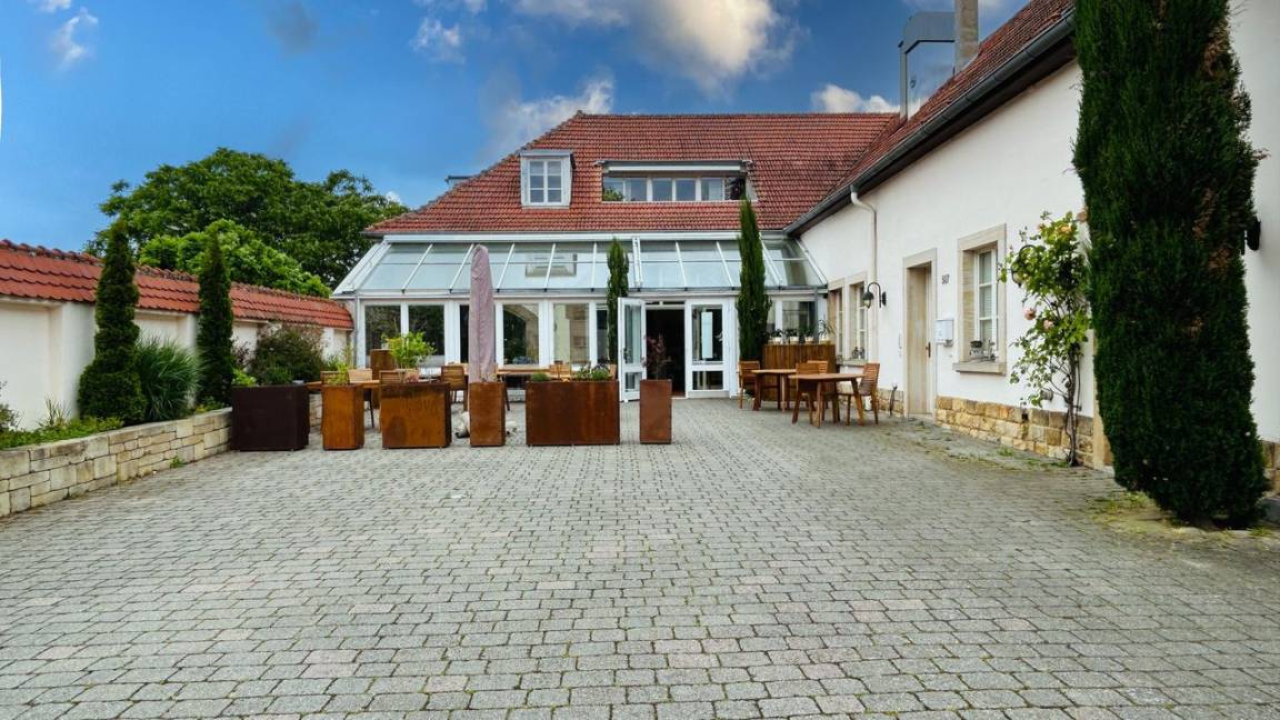 176 M² Ferienwohnung ∙ 3 Schlafzimmer ∙ 7 Gäste - Maikammer