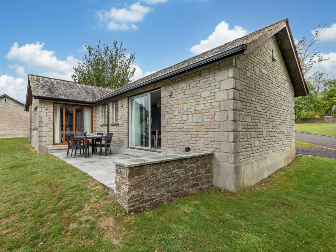 House ∙ 2 Bedrooms ∙ 4 Guests - Saltash
