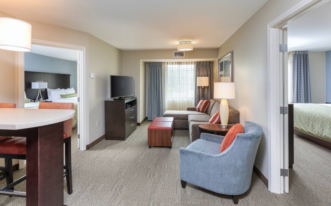 Studio Flat ∙ 1 Bedroom ∙ 3 Guests - Canton, OH