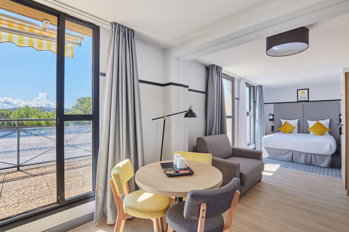 17 M² Studio ∙ 1 Chambre ∙ 2 Personnes - Gardanne