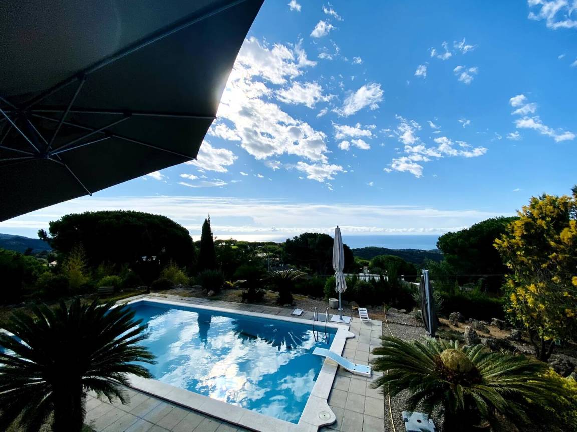 2000 M² Villa ∙ 4 Bedrooms ∙ 10 Guests - Sant Celoni