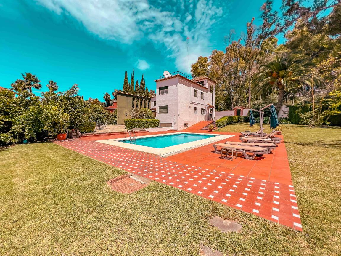 280 M² Villa ∙ 5 Bedrooms ∙ 12 Guests - San Pedro