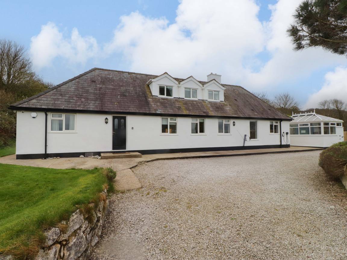 Cottage ∙ 5 Bedrooms ∙ 10 Guests - Beaumaris