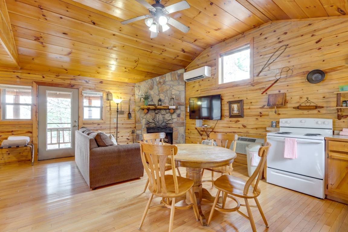 48 M² Ferienhaus ∙ 4 Gäste - Eureka Springs, AR