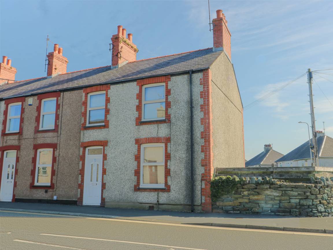 Cottage ∙ 2 Bedrooms ∙ 4 Guests - Holyhead