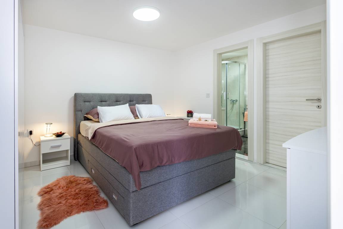 41 M² Apartamento ∙ 1 Habitación ∙ 4 Huéspedes - Šibenik