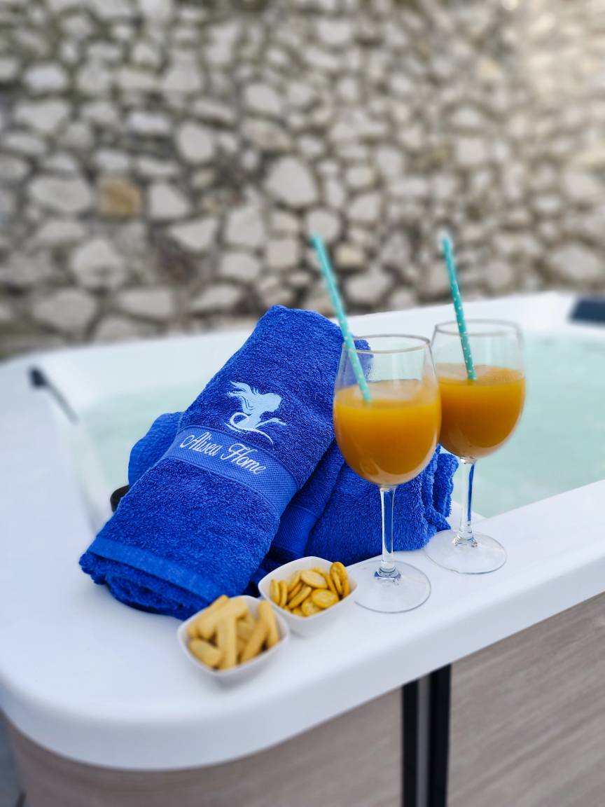 House ∙ 2 Bedrooms ∙ 4 Guests - Capri