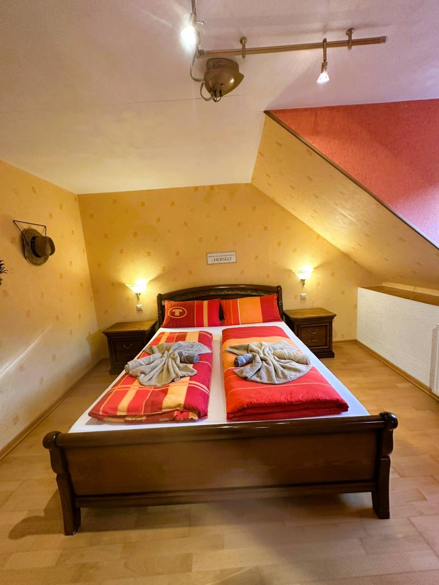 Ferienhaus ∙ 2 Schlafzimmer ∙ 5 Gäste - Treis-Karden