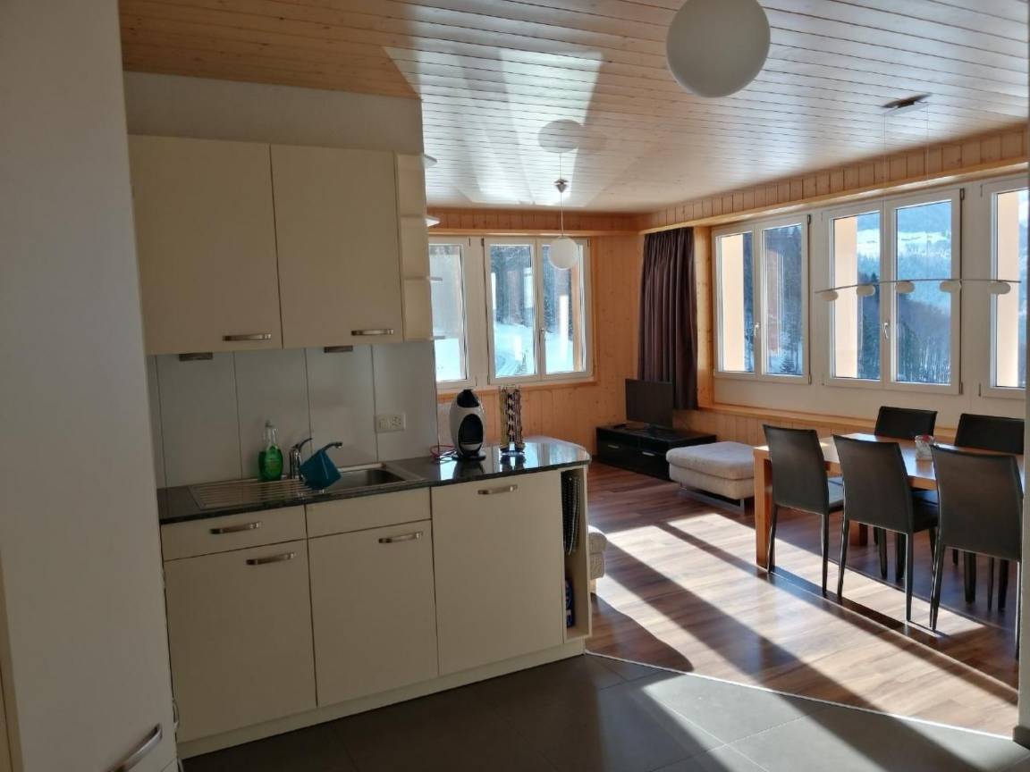 73 M² Appartement ∙ 2 Chambres ∙ 4 Personnes - Giswil