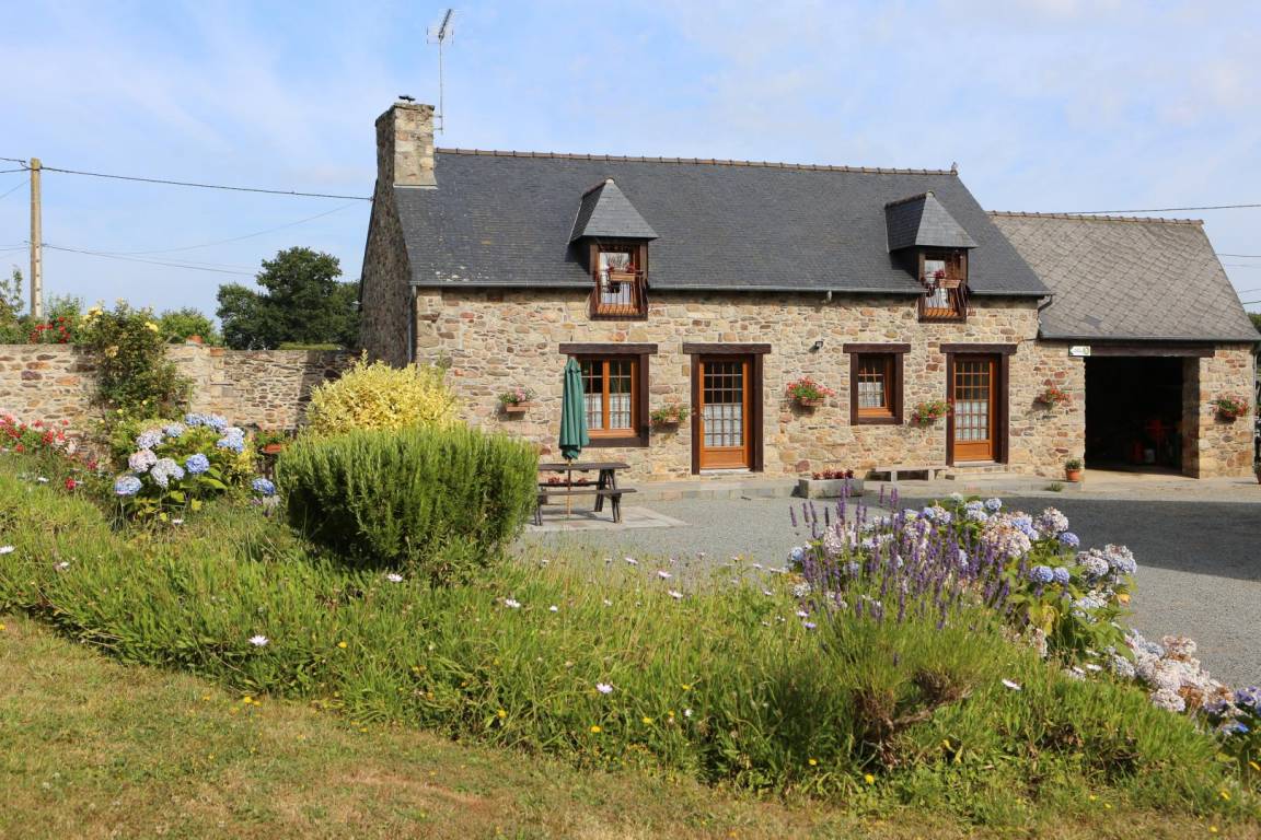 102 M² Gîte ∙ 3 Schlafzimmer ∙ 5 Gäste - Jugon-les-Lacs
