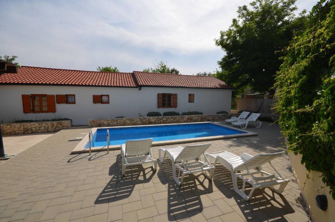 50 M² Apartment ∙ 2 Bedrooms ∙ 5 Guests - Vir