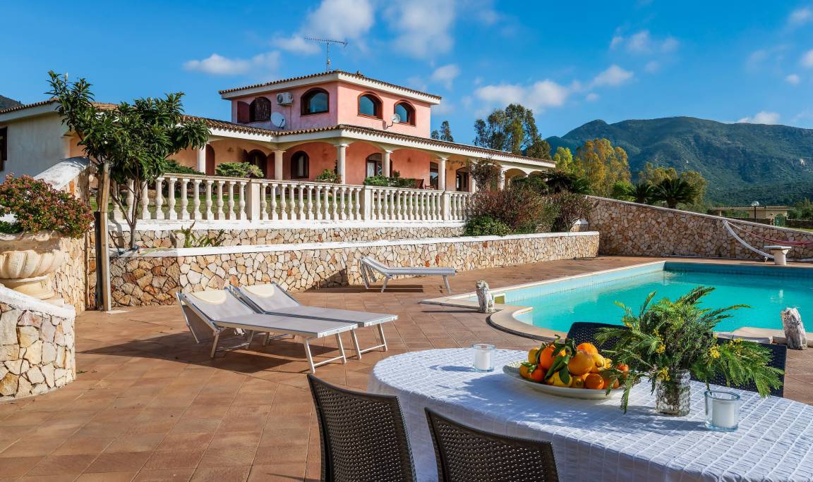 317 M² Villa ∙ 4 Bedrooms ∙ 8 Guests - San Vito