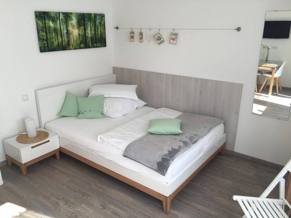 28 M² Ferienwohnung ∙ 1 Schlafzimmer ∙ 2 Gäste - Bad Mergentheim