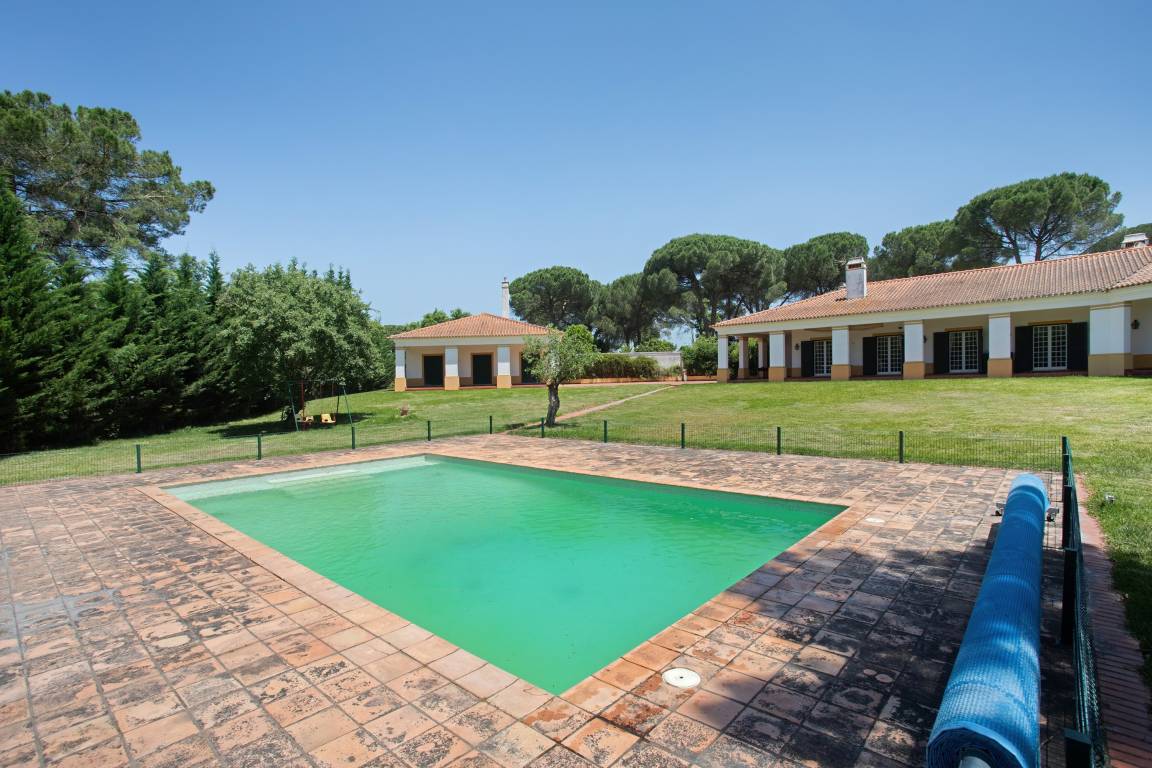 600 M² Villa ∙ 5 Chambres ∙ 10 Personnes - Cartaxo