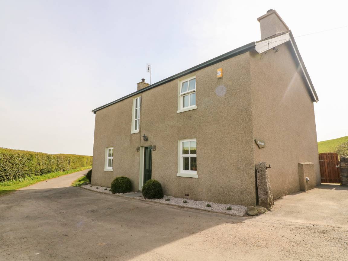 Cottage ∙ 4 Bedrooms ∙ 8 Guests - Grange-over-Sands