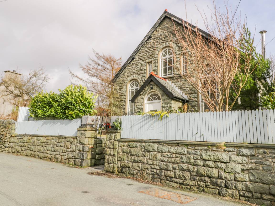 Cottage ∙ 4 Bedrooms ∙ 10 Guests - Blaenau Ffestiniog