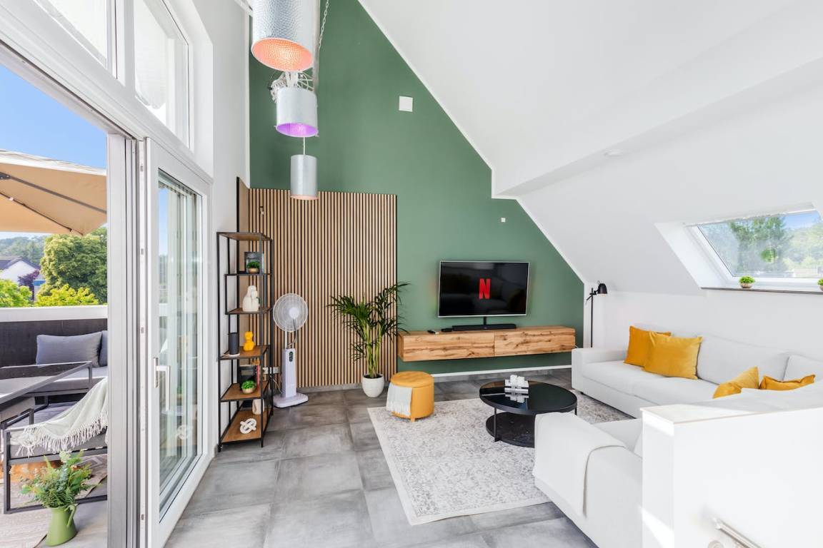90 M² Ferienwohnung ∙ 2 Schlafzimmer ∙ 6 Gäste - Siegburg