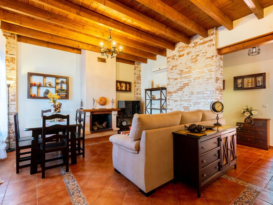 120 M² Apartamento ∙ 4 Habitaciones ∙ 9 Huéspedes - Pilas