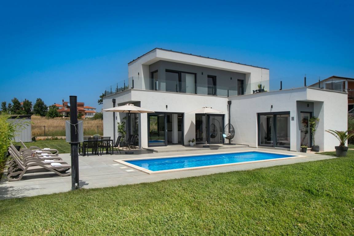 125 M² Villa ∙ 3 Habitaciones ∙ 8 Huéspedes - Umag