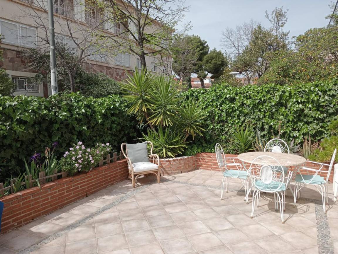 120 M² Habitación Privada ∙ 1 Habitación ∙ 1 Huésped - Sabadell