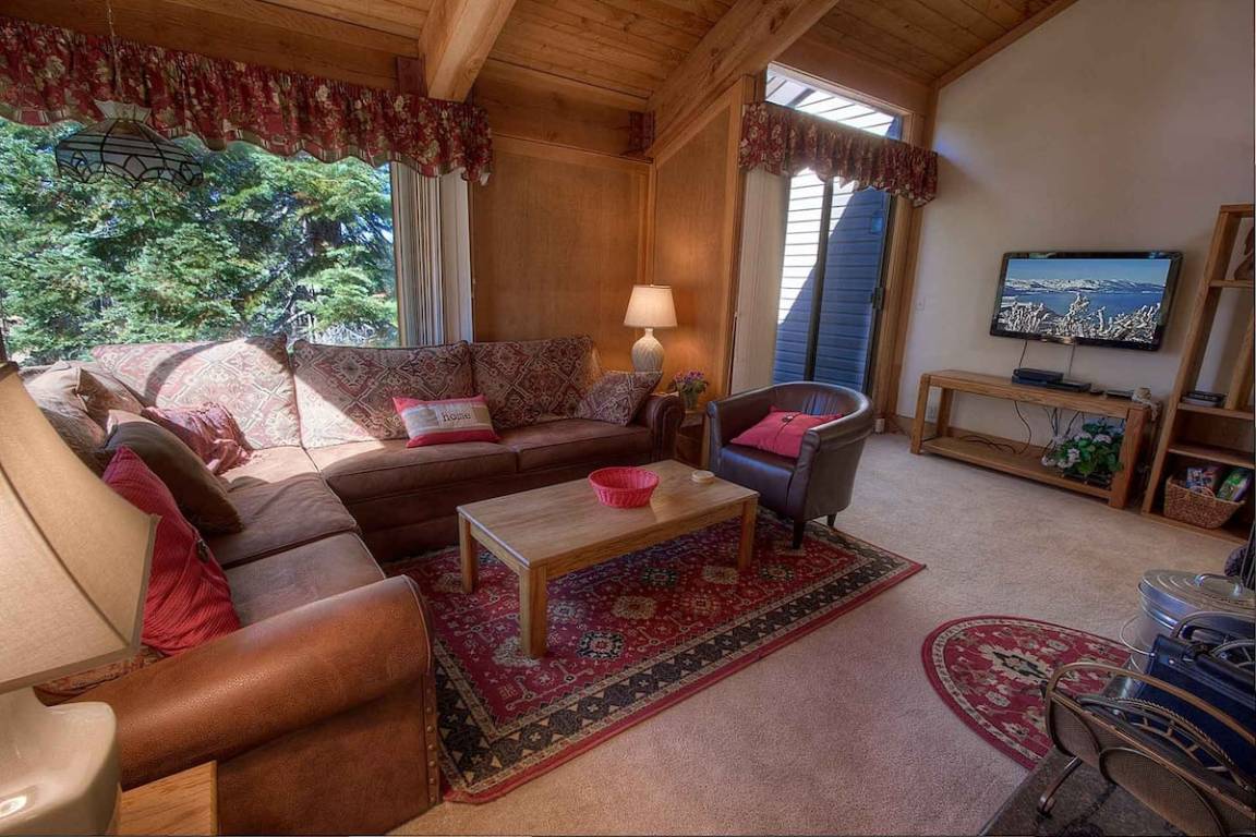 121 M² Condo ∙ 3 Bedrooms ∙ 8 Guests - Stateline, NV