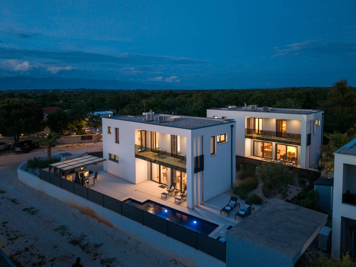 168 M² Villa ∙ 3 Schlafzimmer ∙ 8 Gäste - Nin