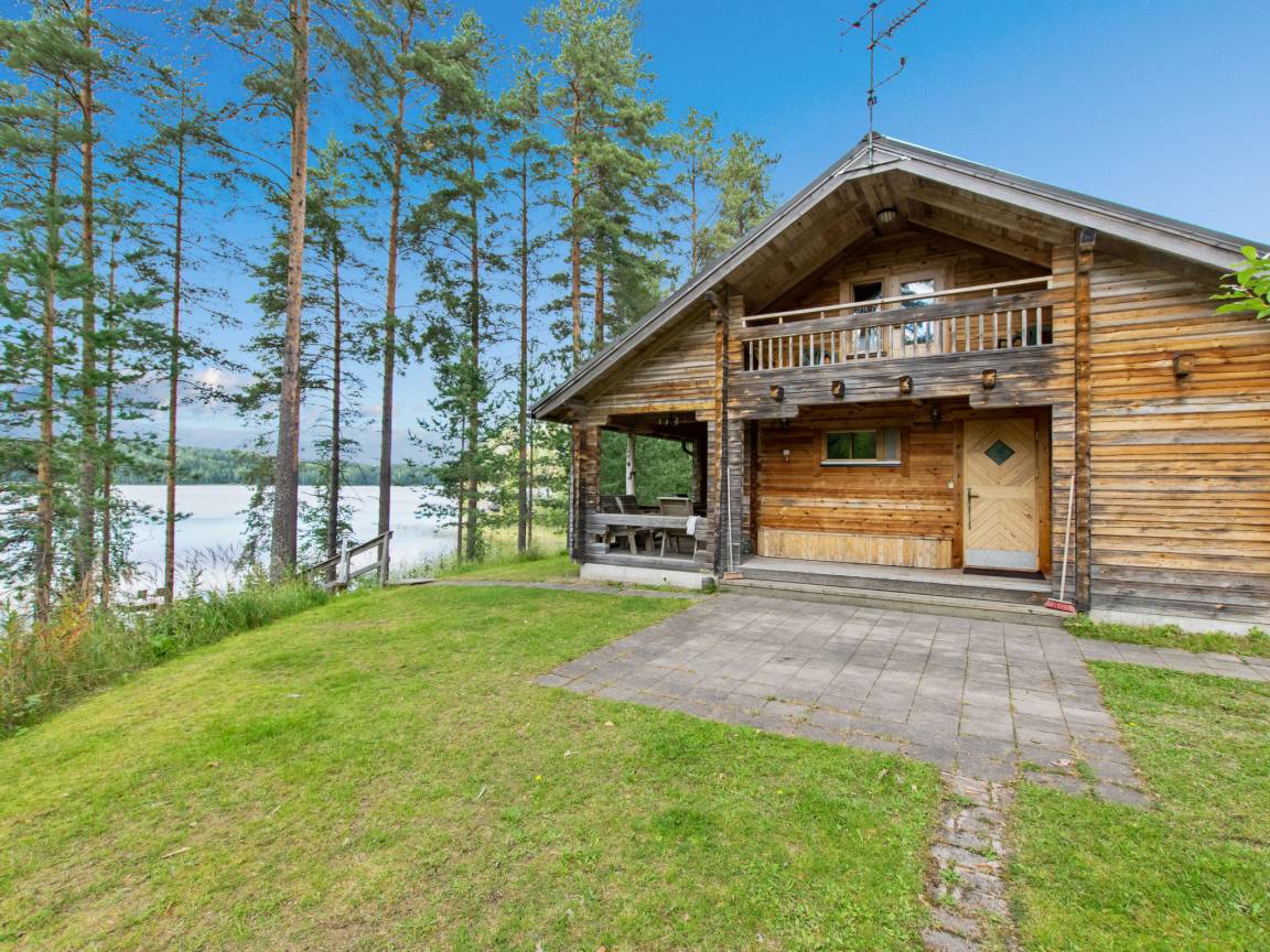 99 M² Talo ∙ 2 Makuuhuonetta ∙ 6 Vierasta - Saarijärvi