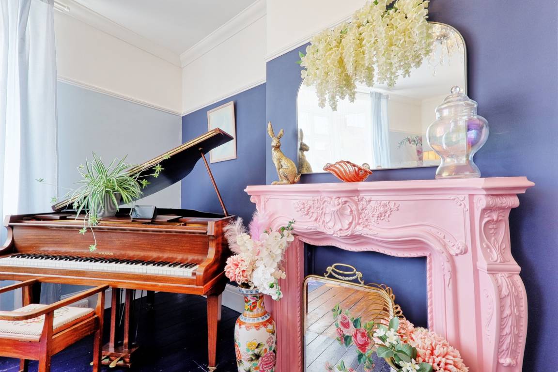 Apartment ∙ 2 Bedrooms ∙ 4 Guests - Southend-on-Sea