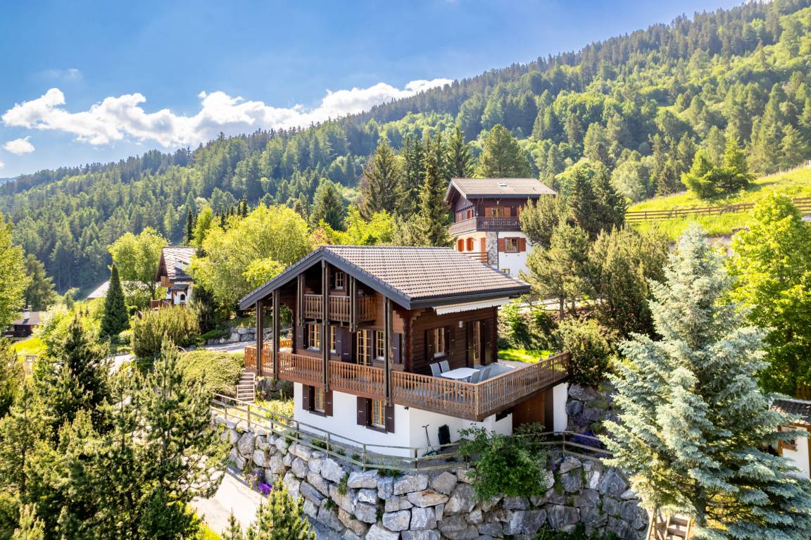 145 M² Chalet ∙ 3 Slaapkamers ∙ 6 Gasten - Nendaz