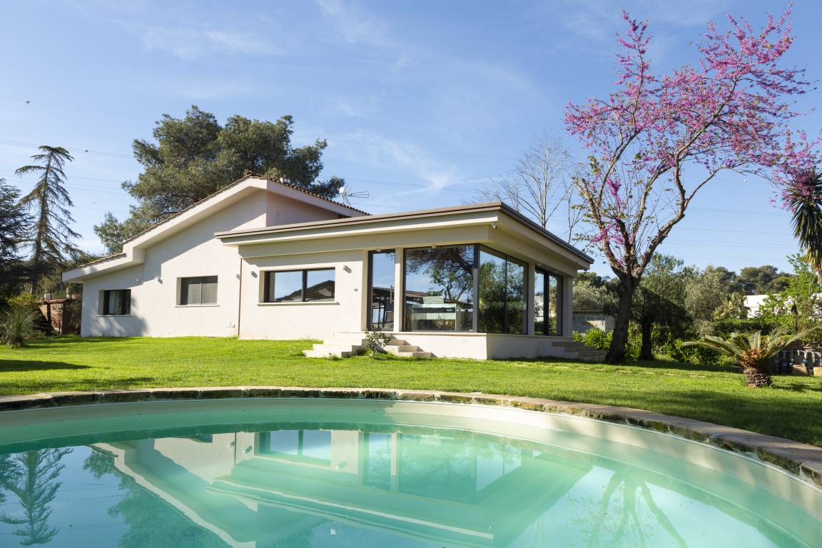 150 M² Villa ∙ 3 Bedrooms ∙ 7 Guests - Lecce