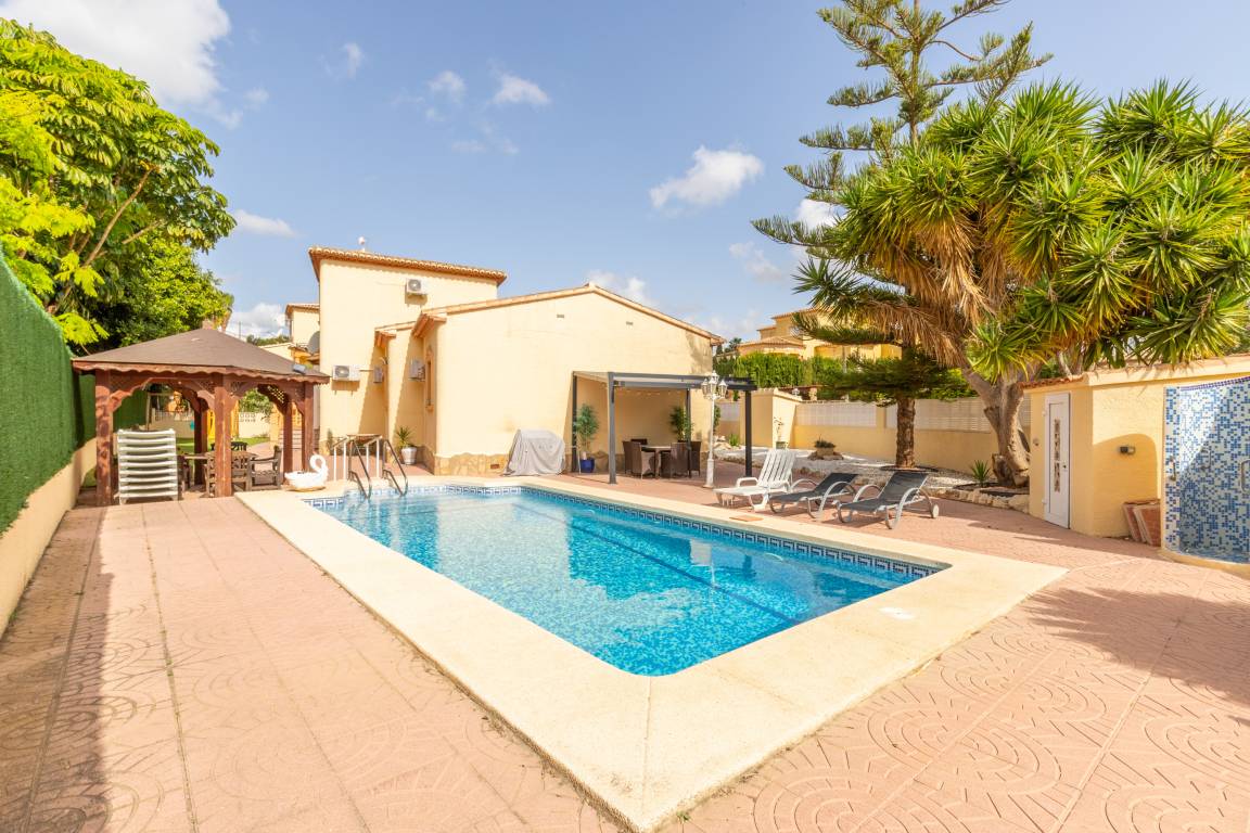 150 M² Villa ∙ 5 Habitaciones ∙ 10 Huéspedes - Calp
