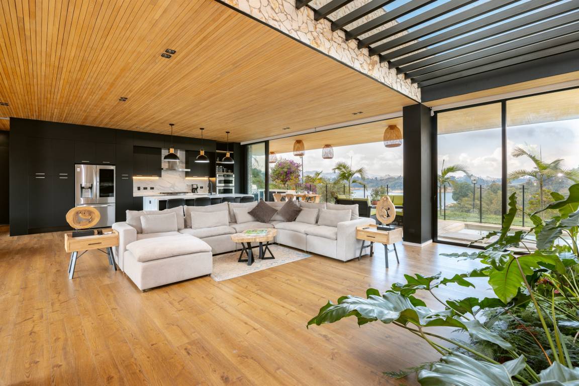 372 M² Villa ∙ 4 Habitaciones ∙ 17 Huéspedes - Peñol