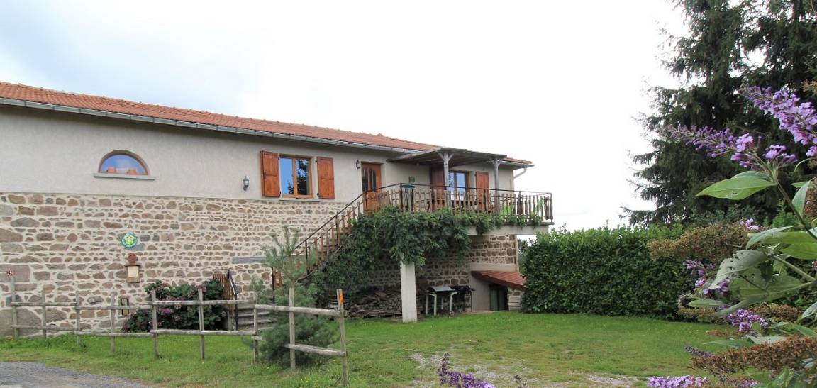 100 M² Gîte ∙ 3 Chambres ∙ 9 Personnes - Rhône