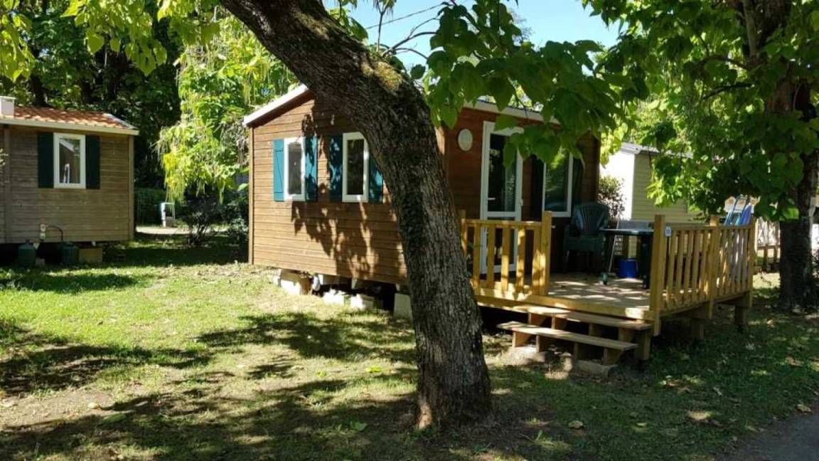 30 M² Camping ∙ 1 Chambre ∙ 2 Personnes - Indre