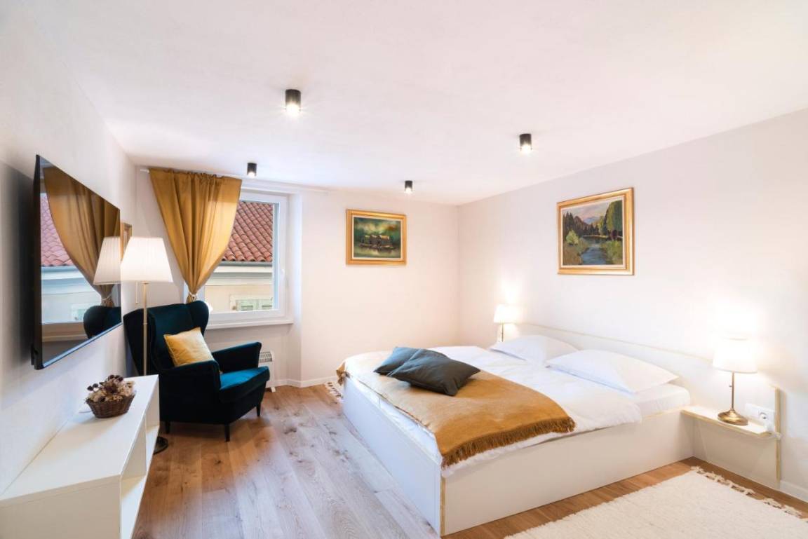 105 M² Apartment ∙ 3 Bedrooms ∙ 6 Guests - Piran