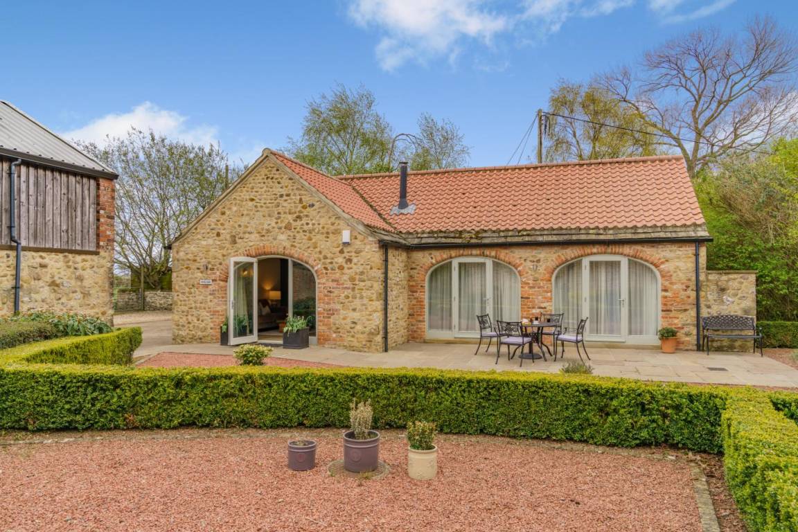 Cottage ∙ 2 Bedrooms ∙ 4 Guests - Bedale