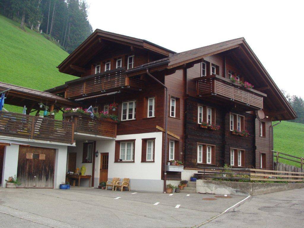 58 M² Ferienwohnung ∙ 2 Schlafzimmer ∙ 6 Gäste - Adelboden