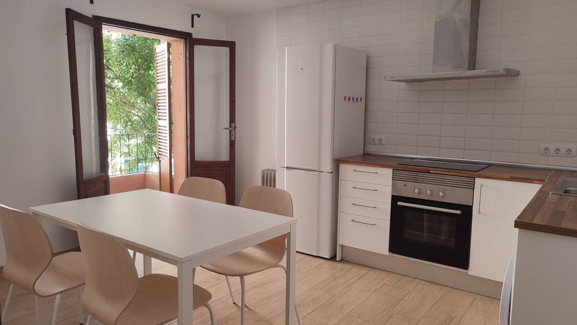 75 M² Apartamento ∙ 2 Habitaciones ∙ 6 Huéspedes - Palma