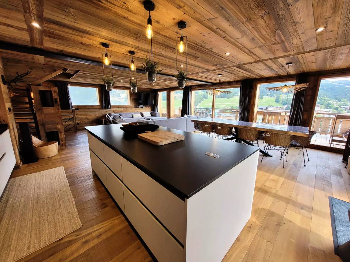 250 M² Chalet ∙ 4 Slaapkamers ∙ 14 Gasten - Verchaix