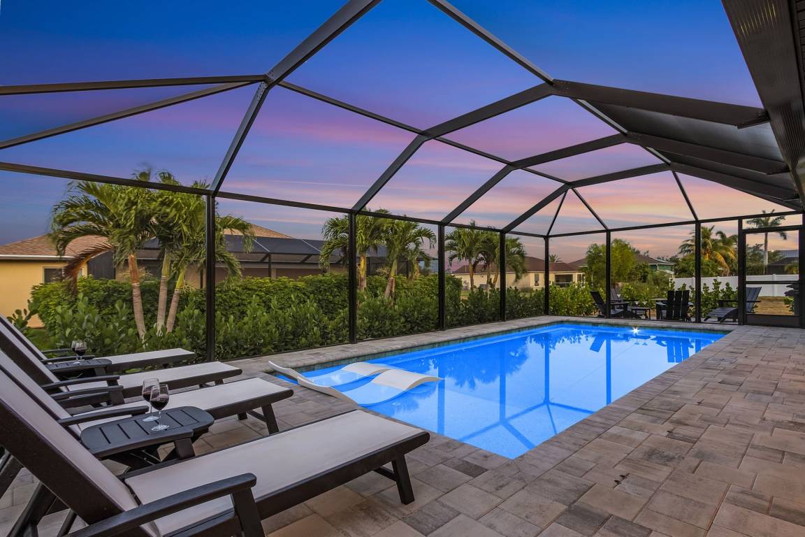 223 M² Ferienhaus ∙ 5 Schlafzimmer ∙ 12 Gäste - Cape Coral, FL